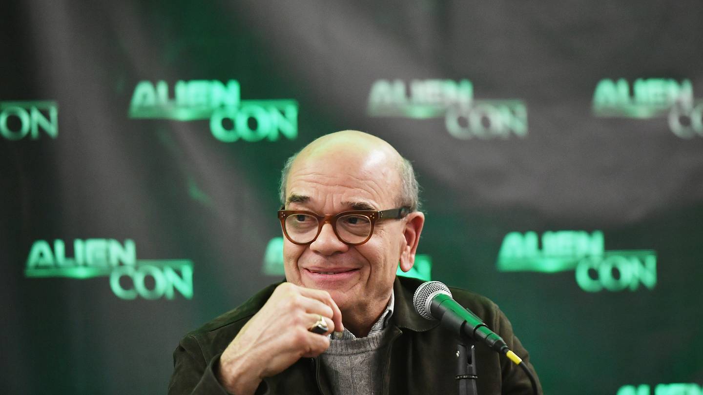 Robert Picardo starred in one of the most star-studded sci-fi shows you ...