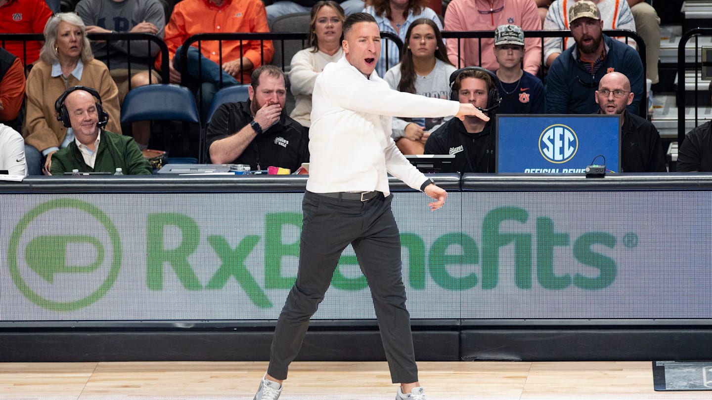 Watch Steven Pearl rip officials after Auburn's frustrating loss to No ...