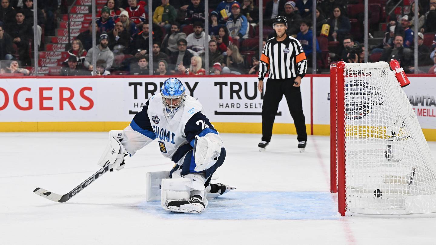 Juuse Saros' Current Struggles with Nashville Predators Carry Over to 4 ...