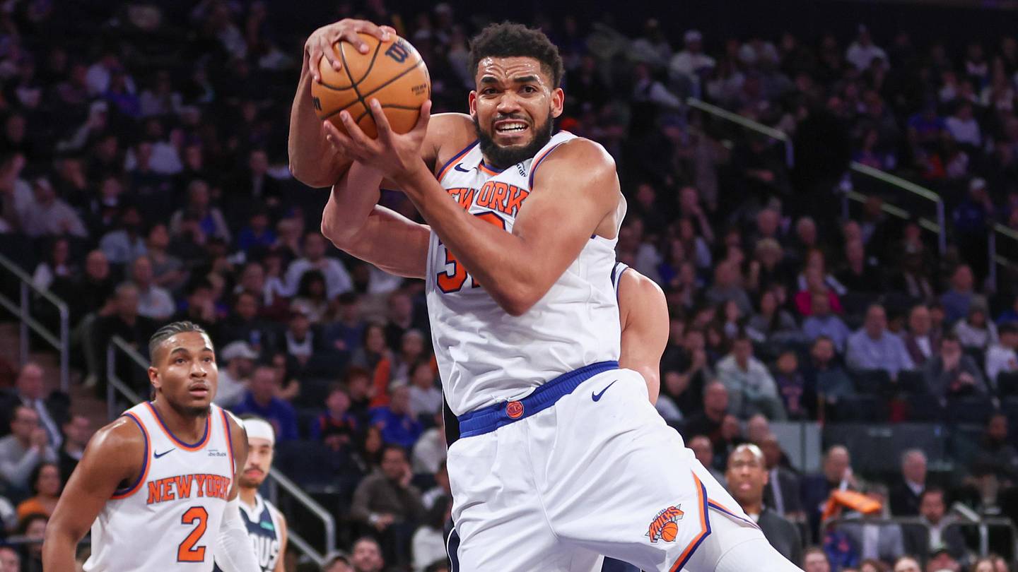 Knicks Share Big Injury Report Update on Karl-Anthony Towns