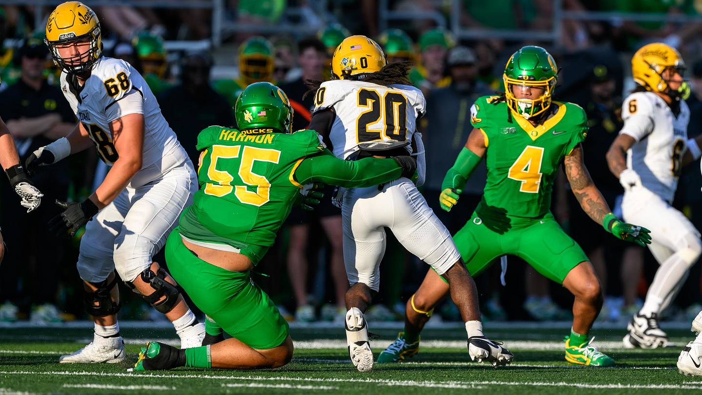 Oregon Ducks’ Derrick Harmon Graded Best Defensive Tackle in the Big ...