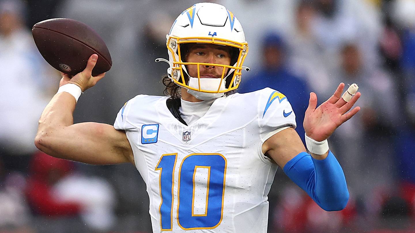 Justin Herbert unveils new haircut at OTAs and Chargers fans are loving it