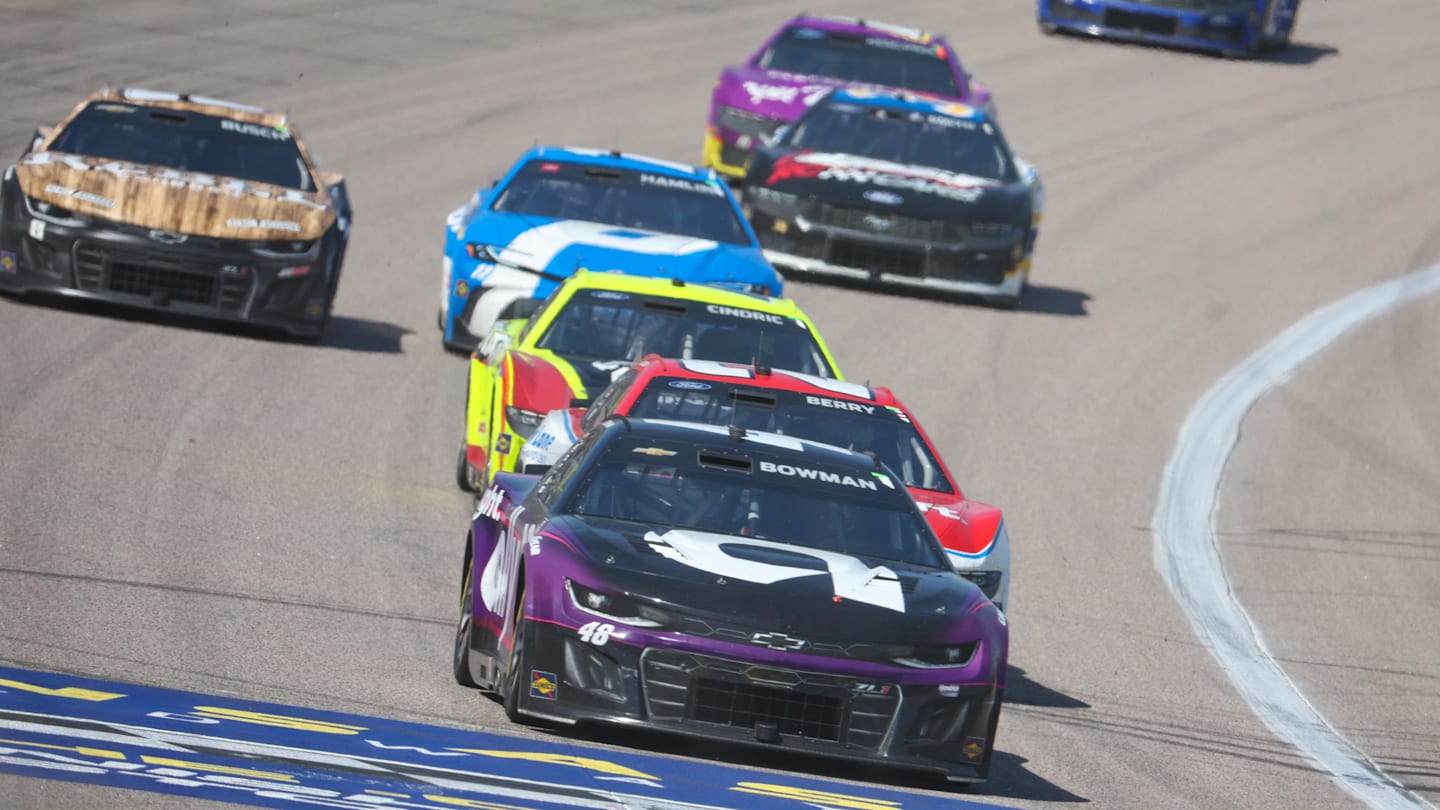 Previewing the NASCAR Cup Series Hollywood Casino 400 at Kansas