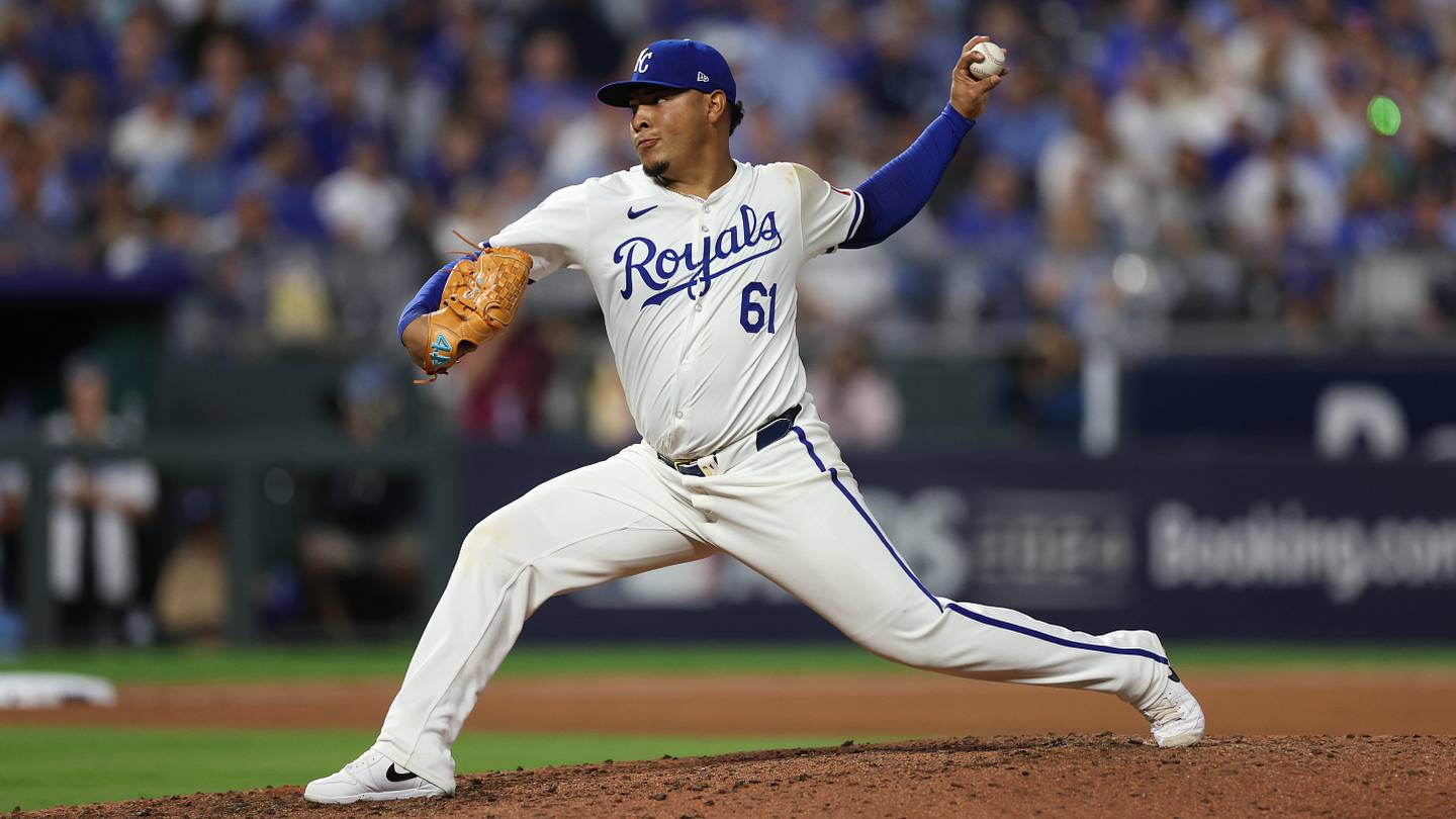Analyzing the KC Royals' bullpen options at this point in spring training