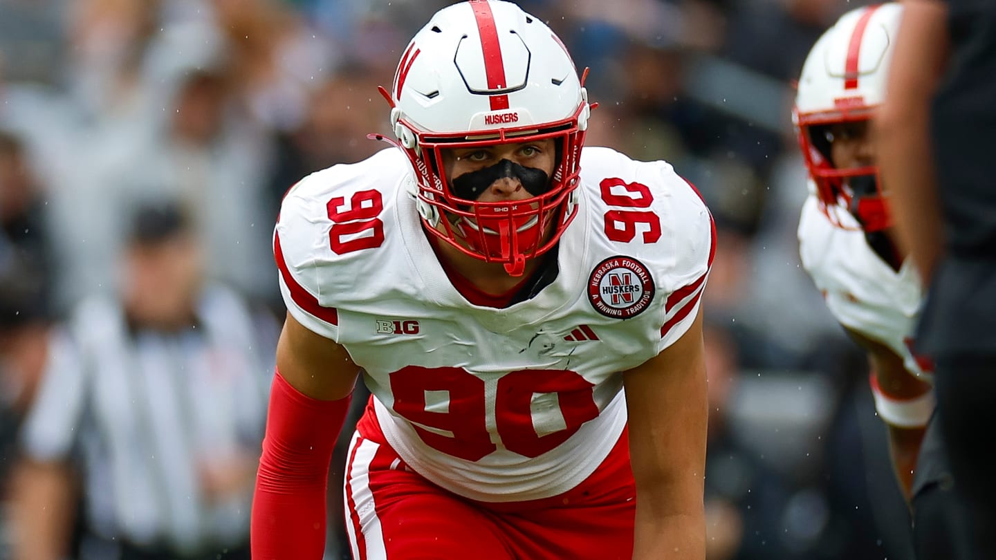 Nebraska football roster slammed again by former Huskers lineman
