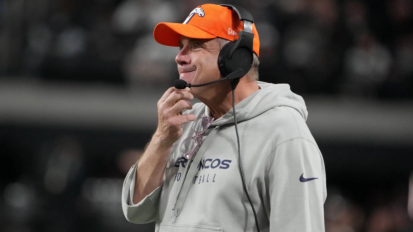 Payton Claps Back at Critics of Broncos' End-of-Game Play-Calling in Vegas
