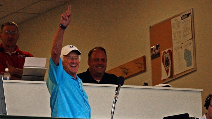 Brewers’ TV Announcer Brian Anderson Pays Tribute to Bob Uecker on MLB ...