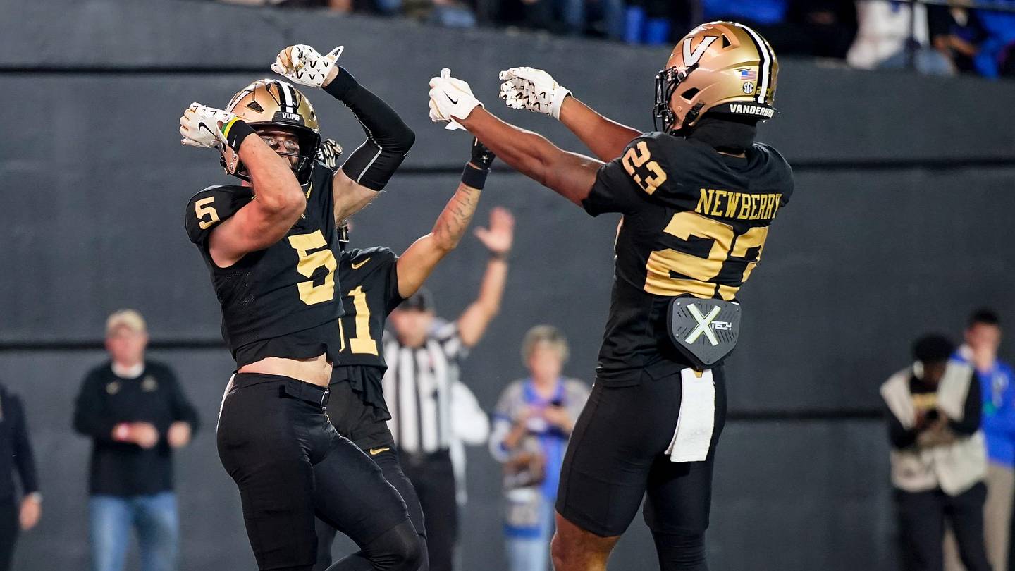 A Complete Week 14 Rooting Guide for Vanderbilt Football
