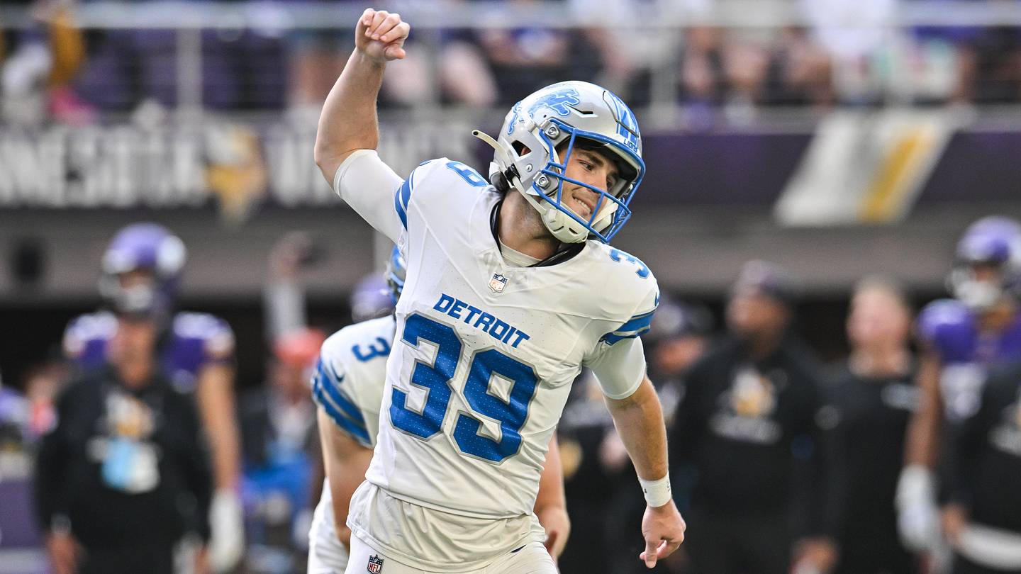 Lions kicker Jake Bates wins NFC Special Teams Player of the Week for ...