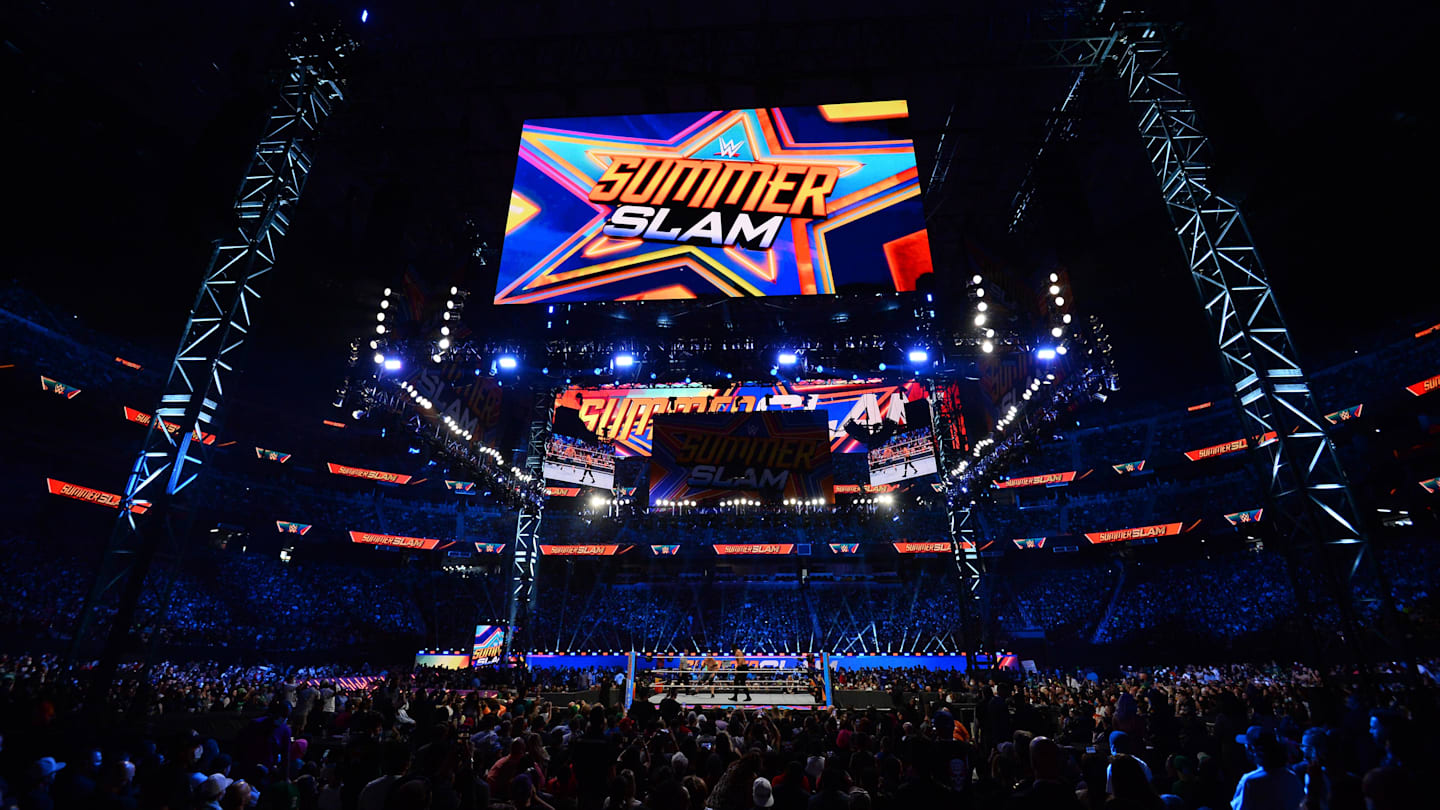 WWE SummerSlam 2024: Cody Rhodes vs. Solo Sikoa Free Live Stream ...