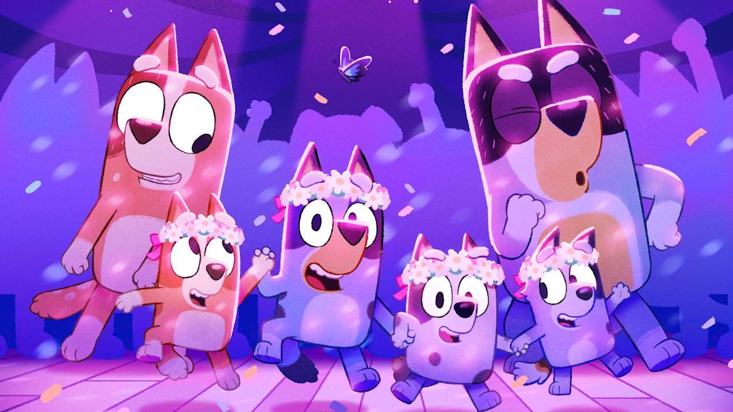 Bluey holds live concert for new theme park