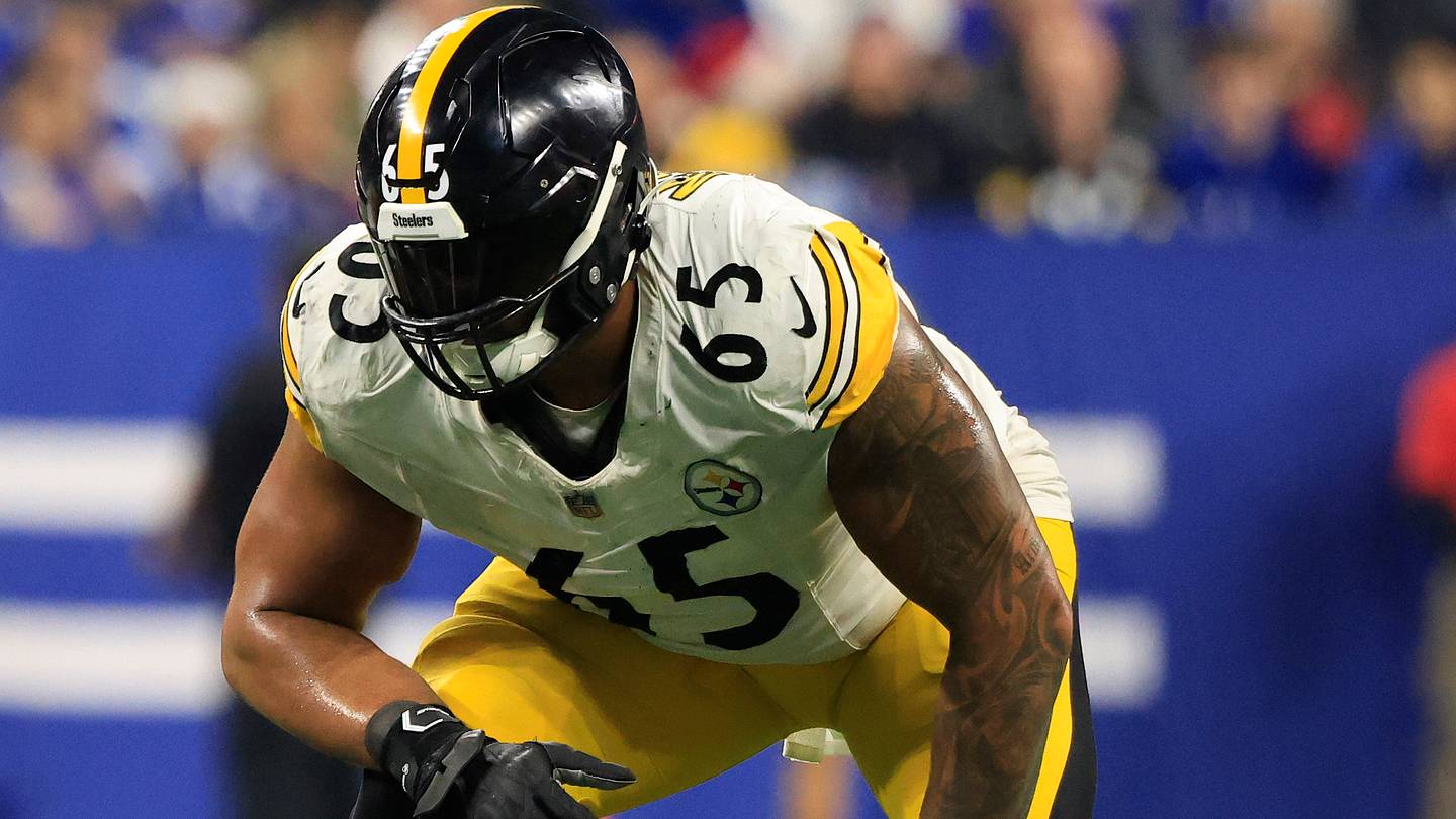 Steelers' ridiculous Dan Moore Jr. experiment needs to end immediately
