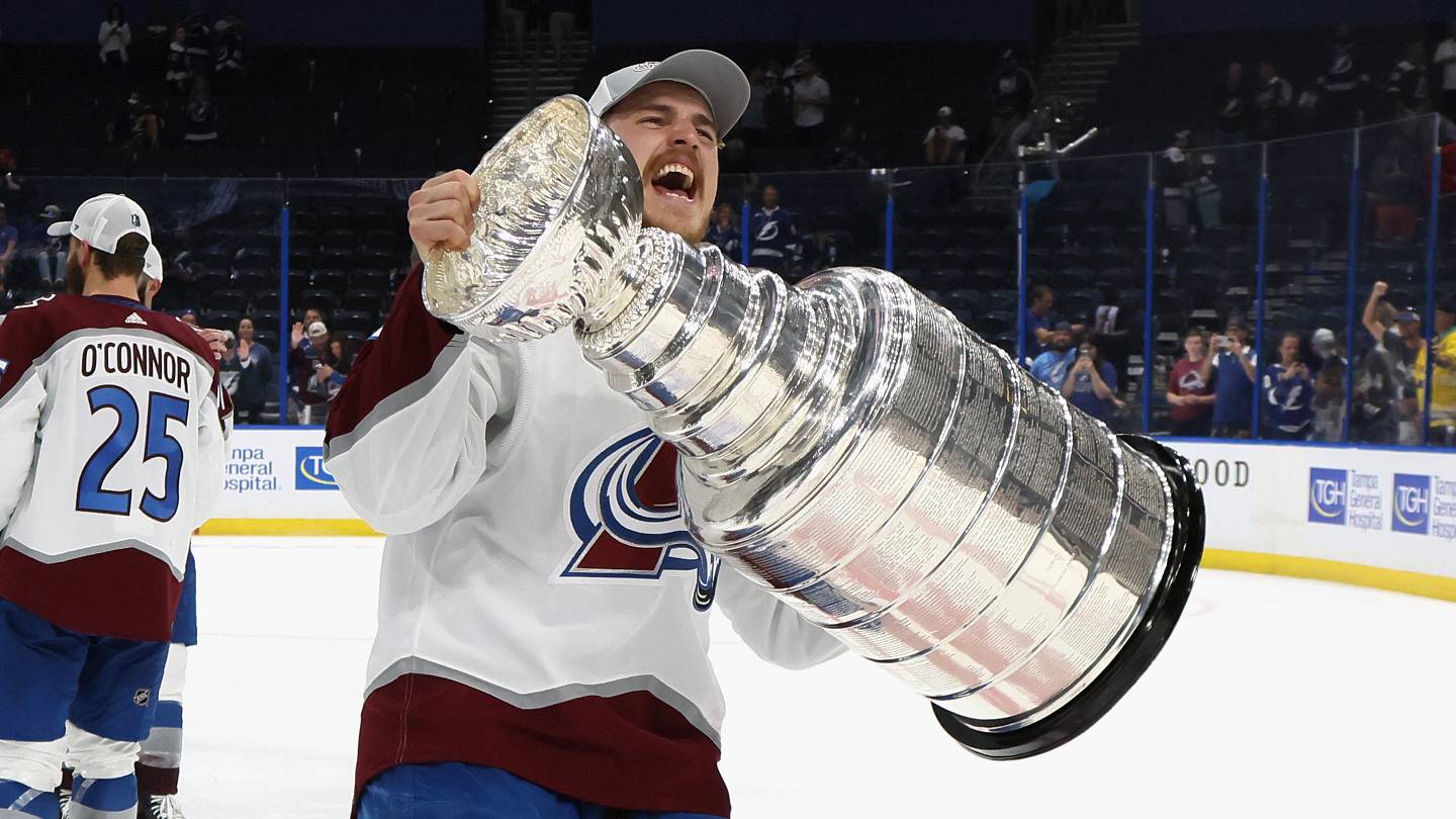 How much does the Stanley Cup weigh?