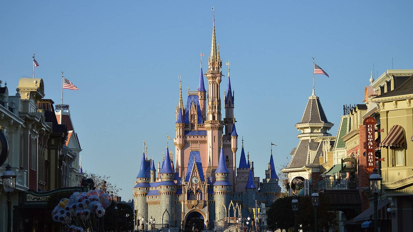 How Disney Uses These Two Paint Colors to Make Its Parks Feel More Magical