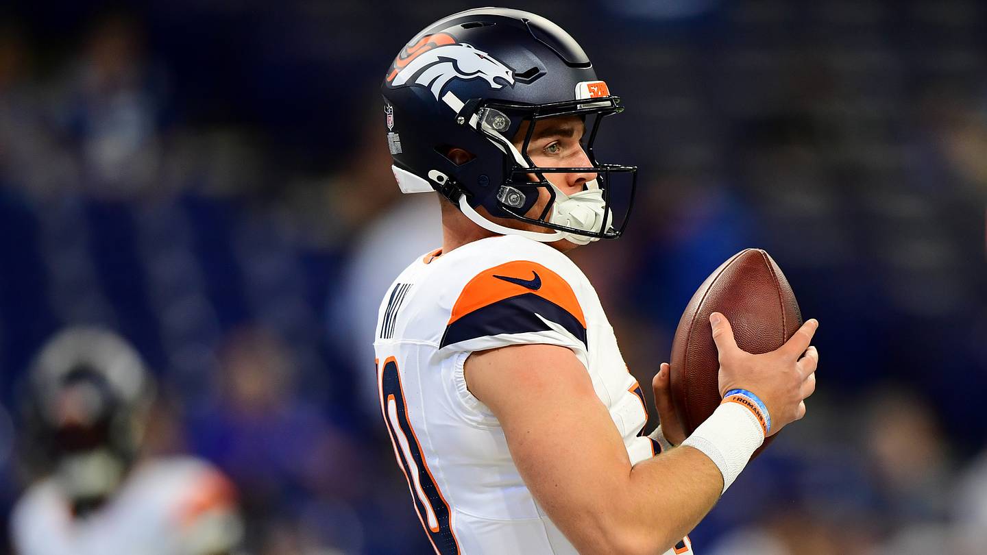 Watch Broncos rookie QB Bo Nix throw his first touchdown pass