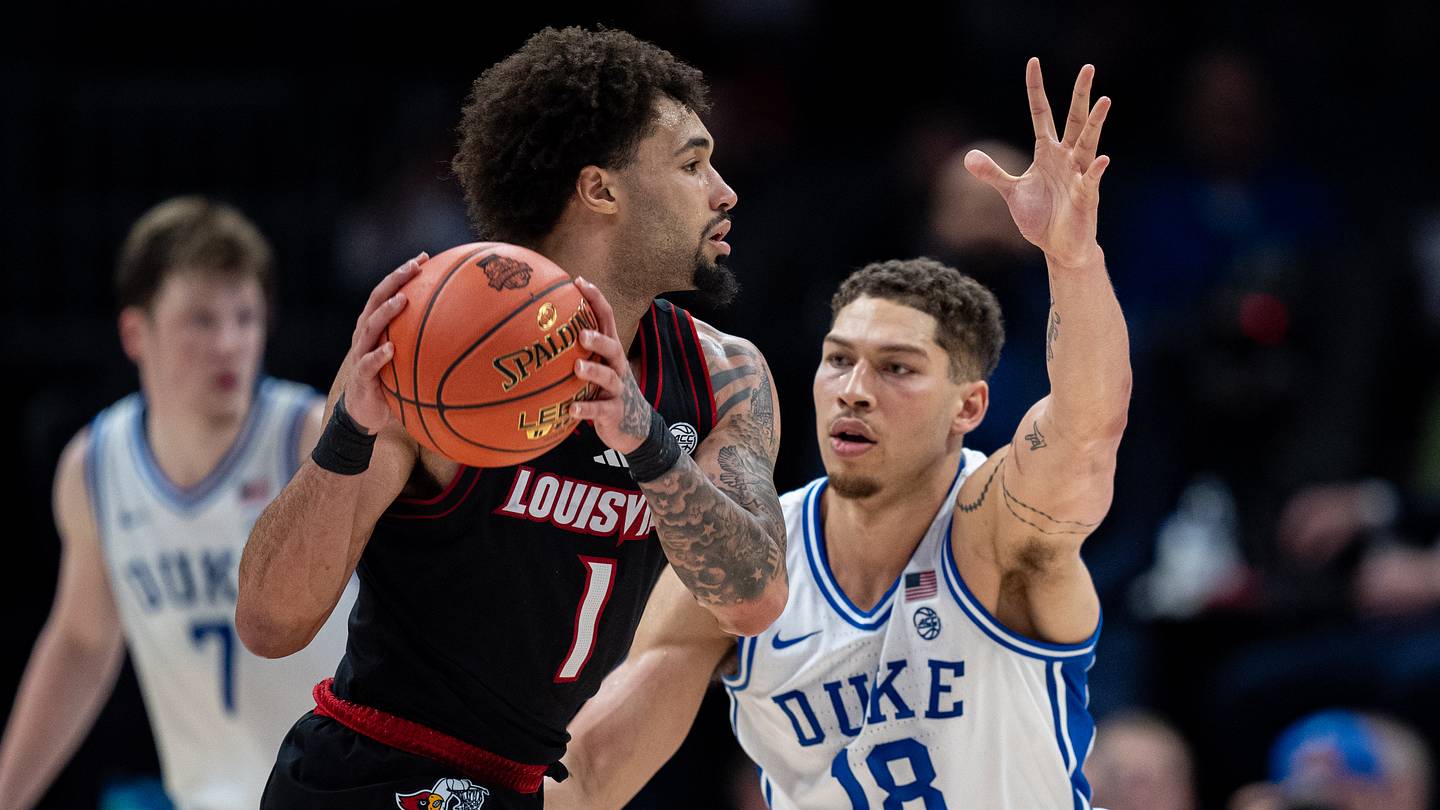 Louisville basketball early ACC Title odds and a prediction