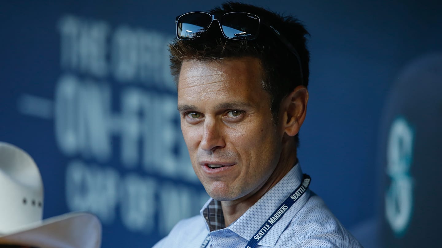 Jerry Dipoto's plans for Mariners' trade deadline are exactly what fans want