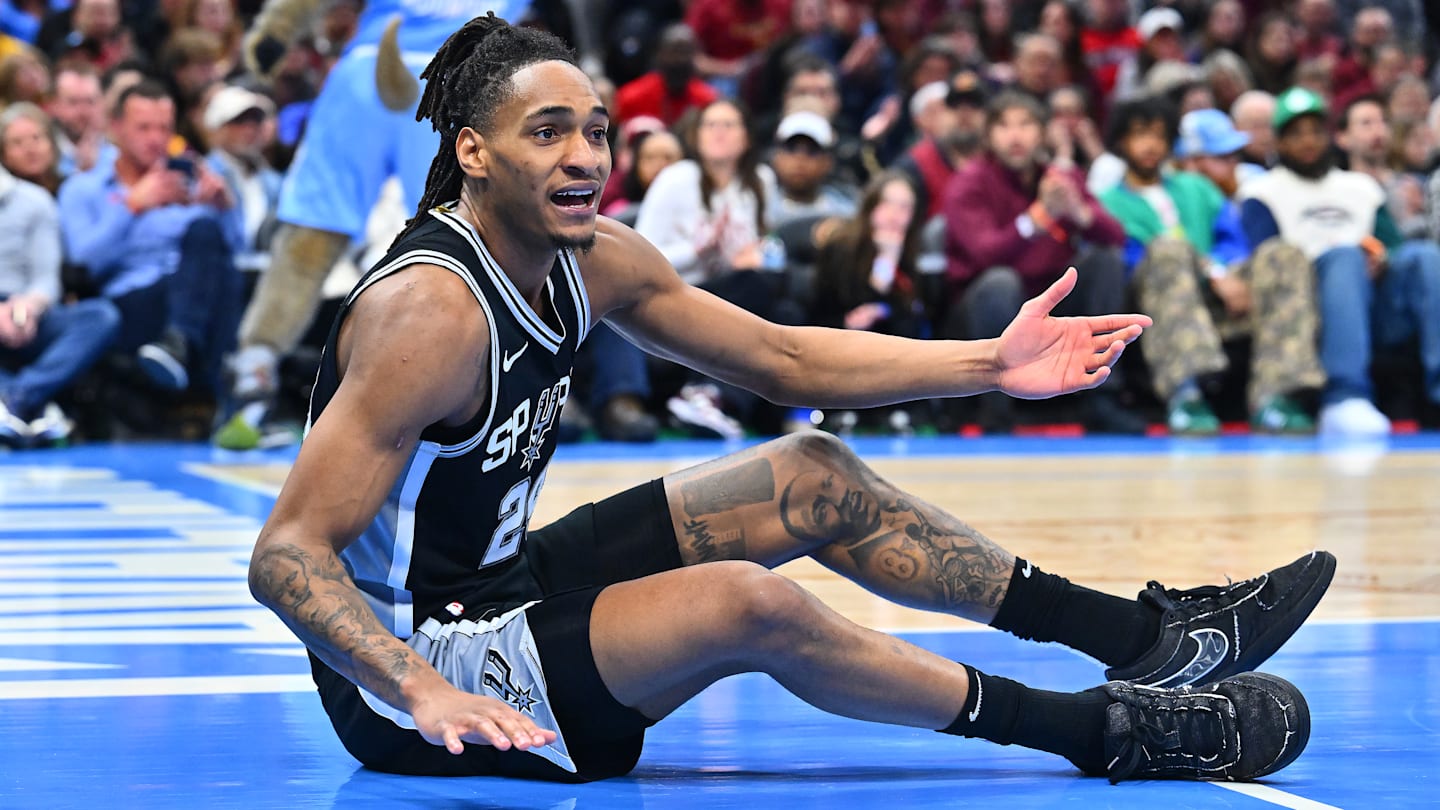 Spurs' one glaring weakness makes next roster move obvious