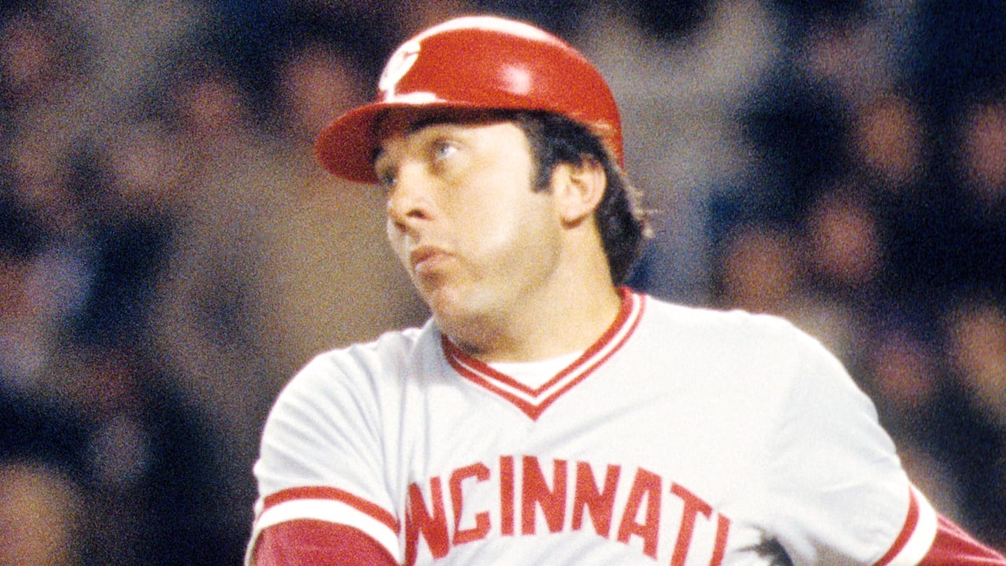 Who is the Reds all-time leader in home runs?