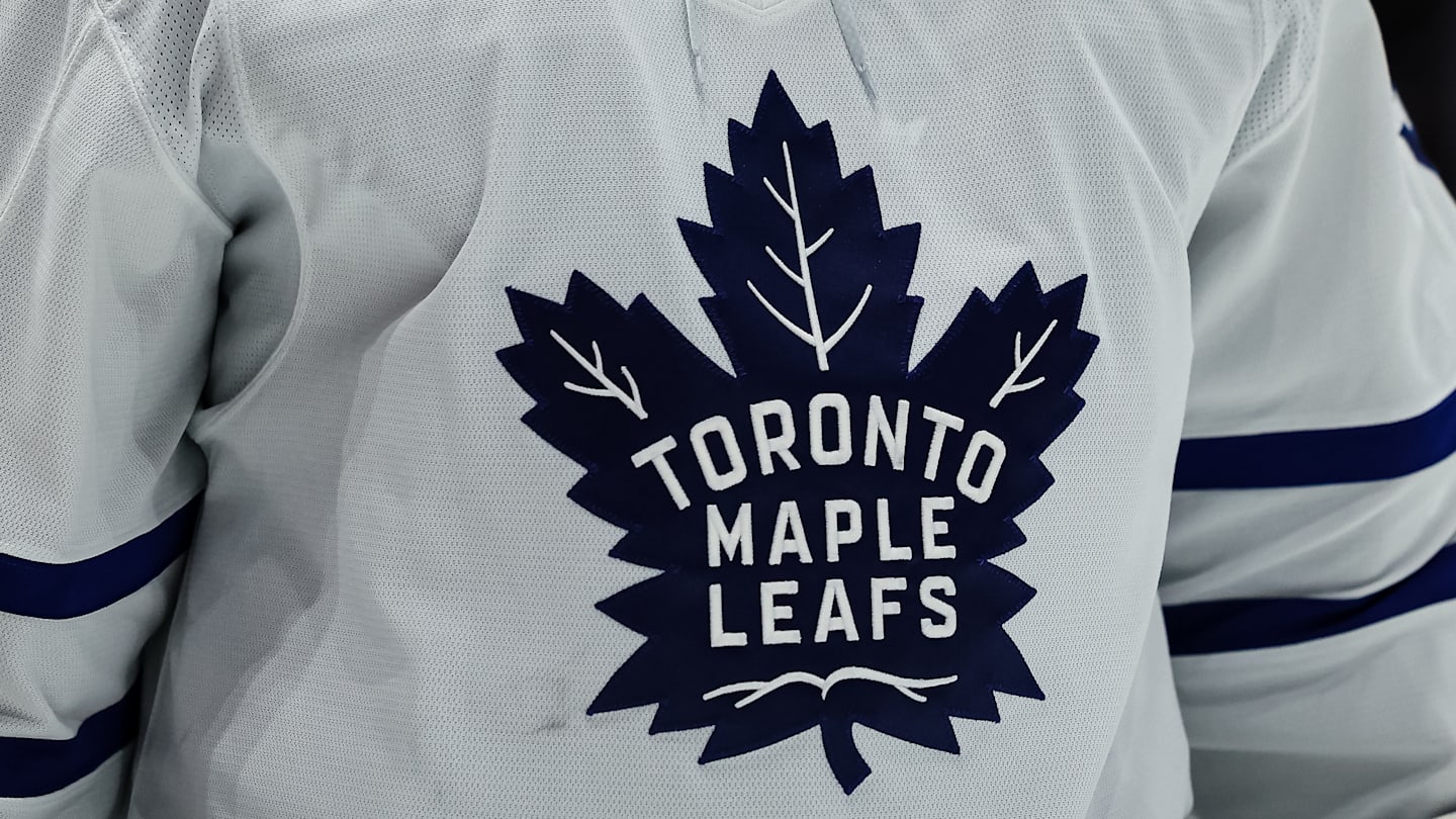 The Toronto Maple Leafs should pursue Austin Elliott