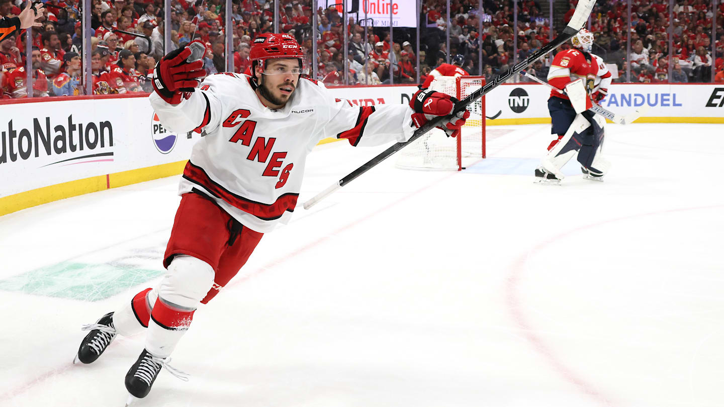 Hurricanes snap 15-game ECF curse with Game 4 win over Panthers