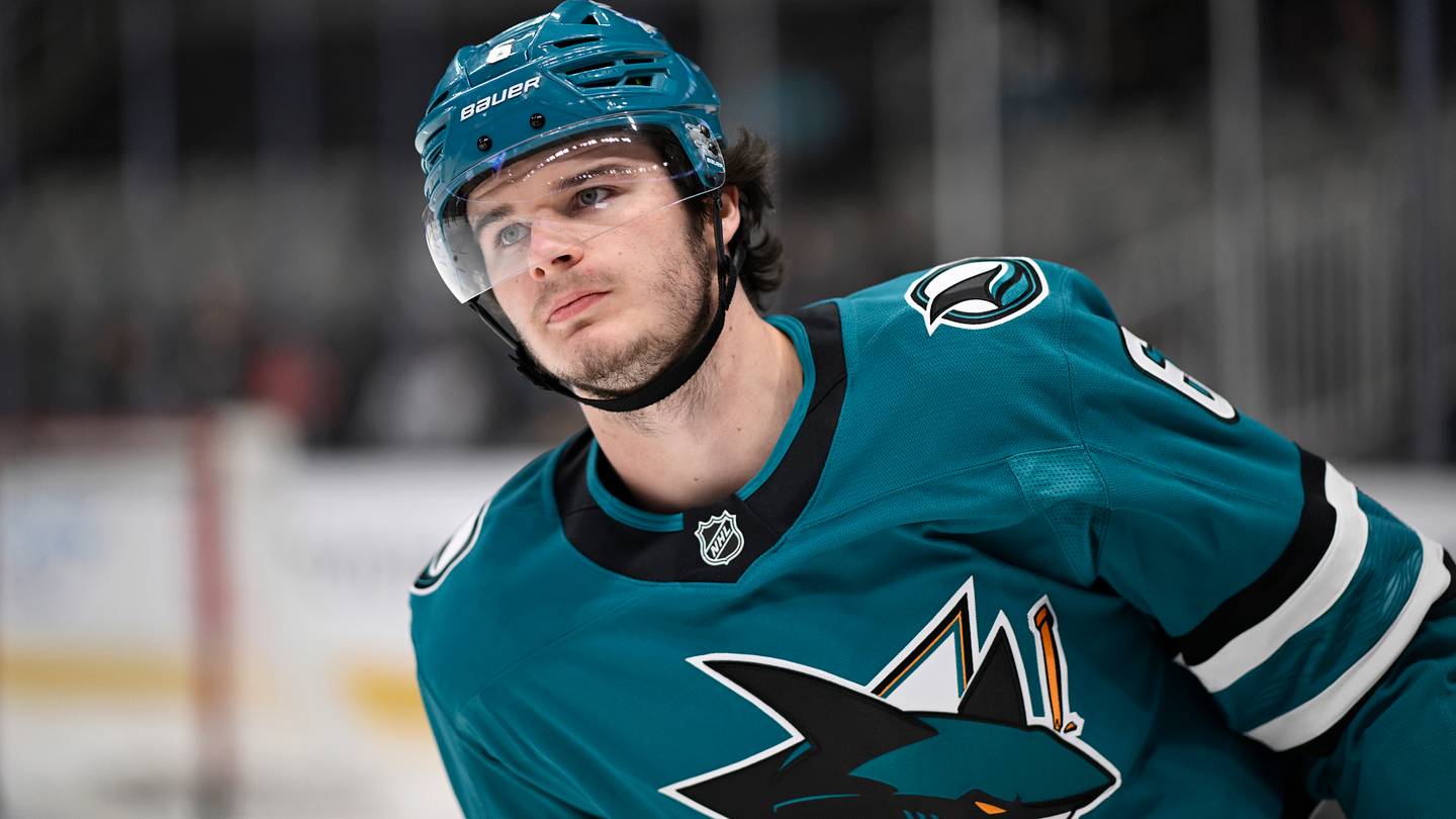 Grading the Sharks defenseman 25 games through the NHL season