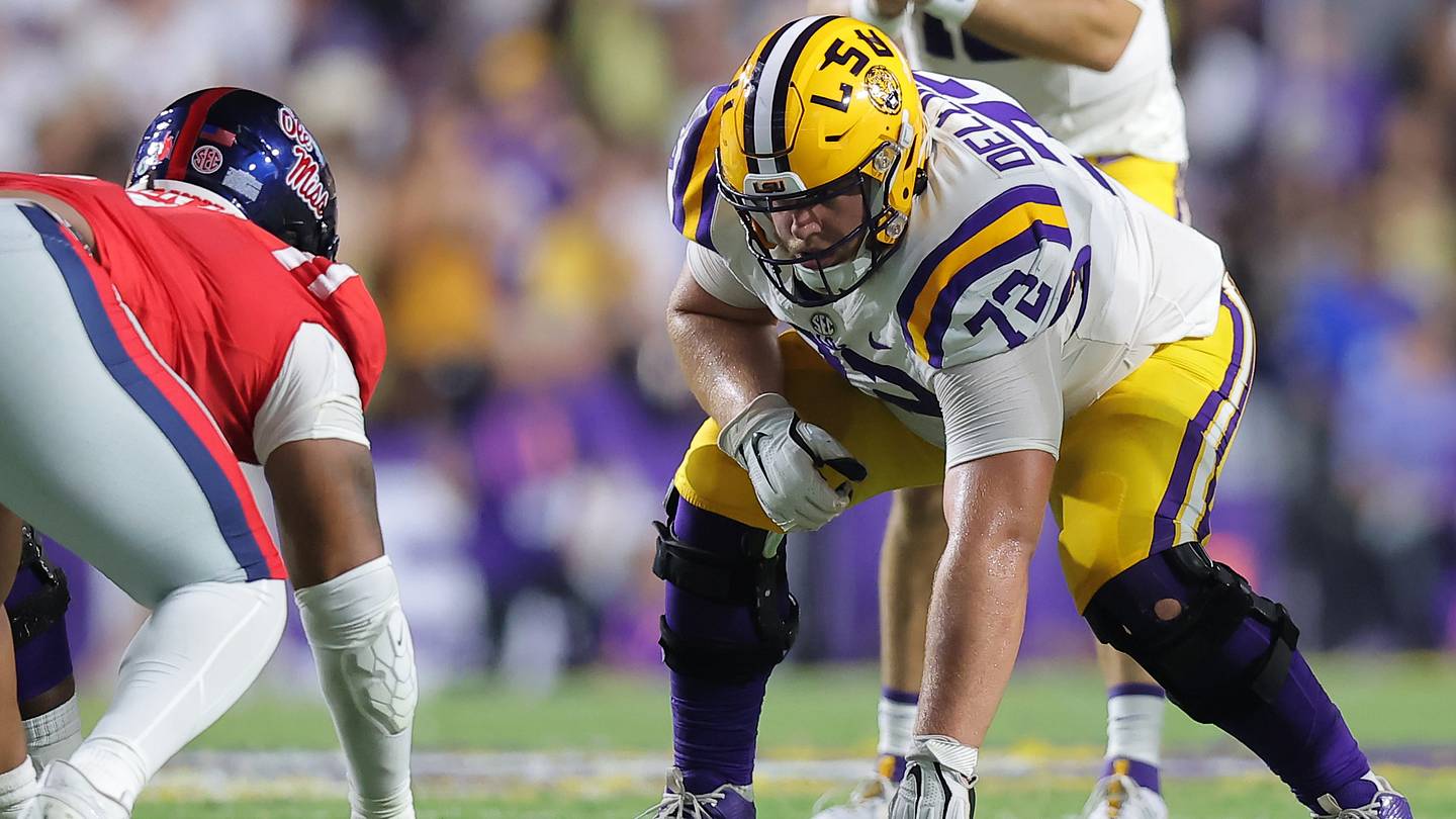 The loss of Left Guard Garrett Dellinger has helped derail the LSU offense