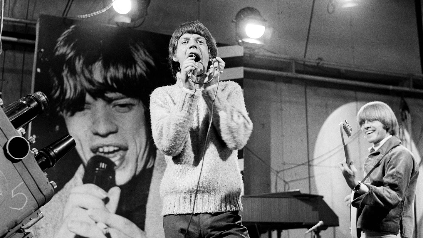8 classic rock songs that have nongrammatical lyrics