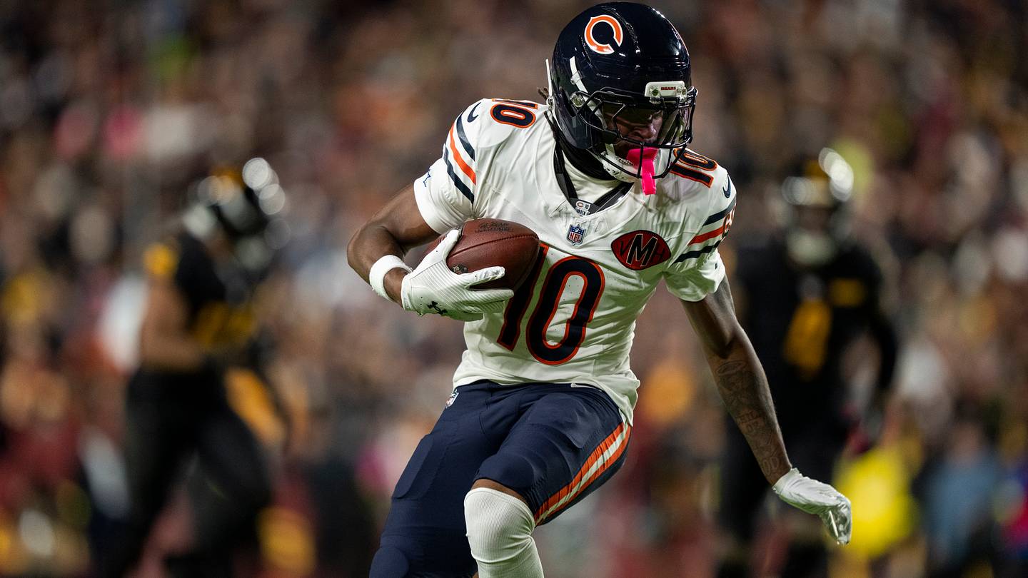 The Bears WR who should lose playing to Luther Burden isn't who ...