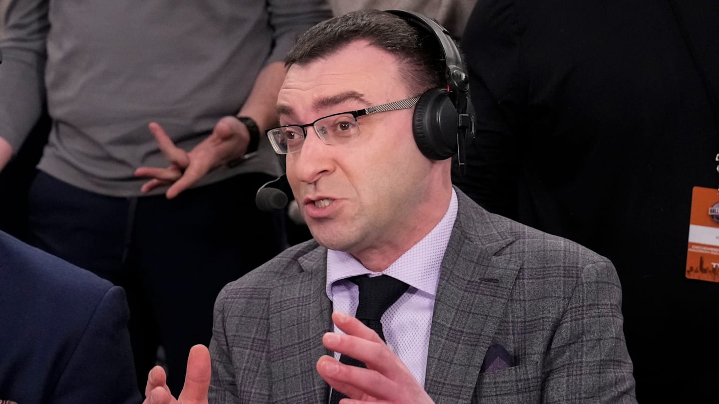 Who are the Detroit Tigers' TV and radio announcers for 2025?