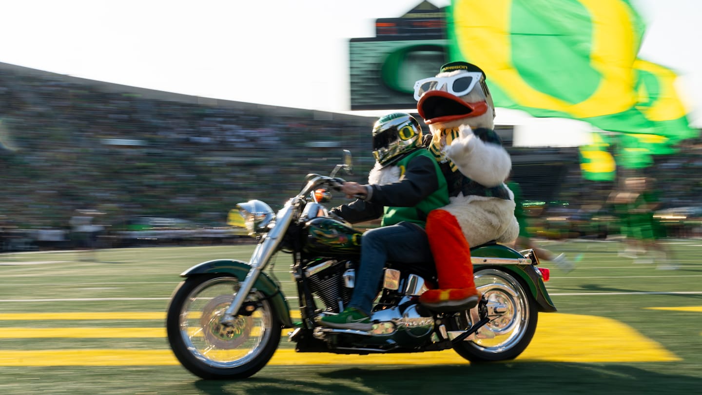 The Duck pulls up on his legendary motorcycle and crashes the Pat ...