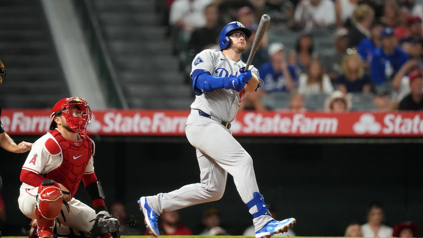 Dodgers Manager Has 5-Word Update on Max Muncy's Injury