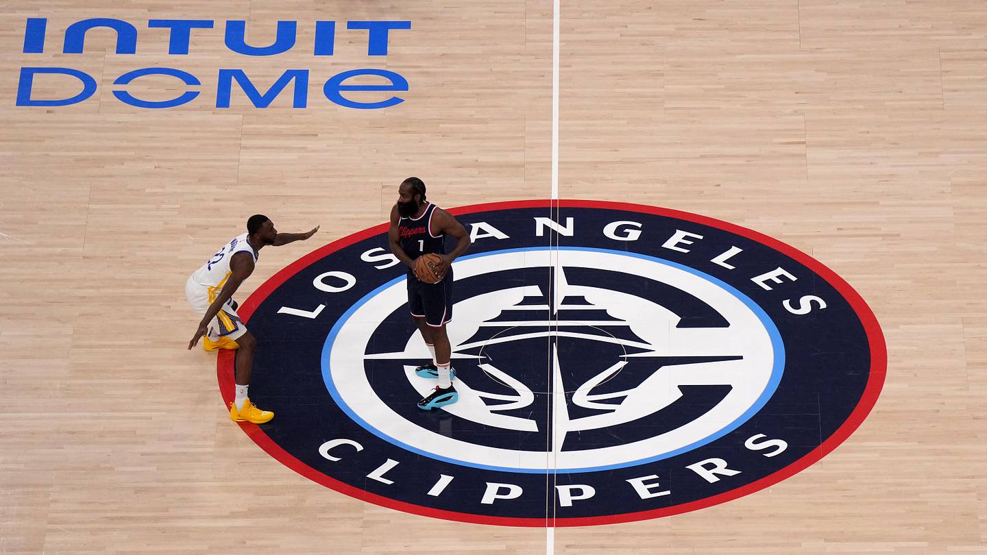 Meet the Opponent: New-Look LA Clippers Are Next Up for Streaking Magic