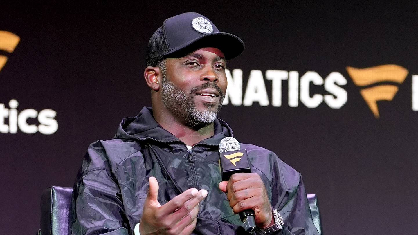 Virginia Tech going after Michael Vick is on the table but it’d be a ...