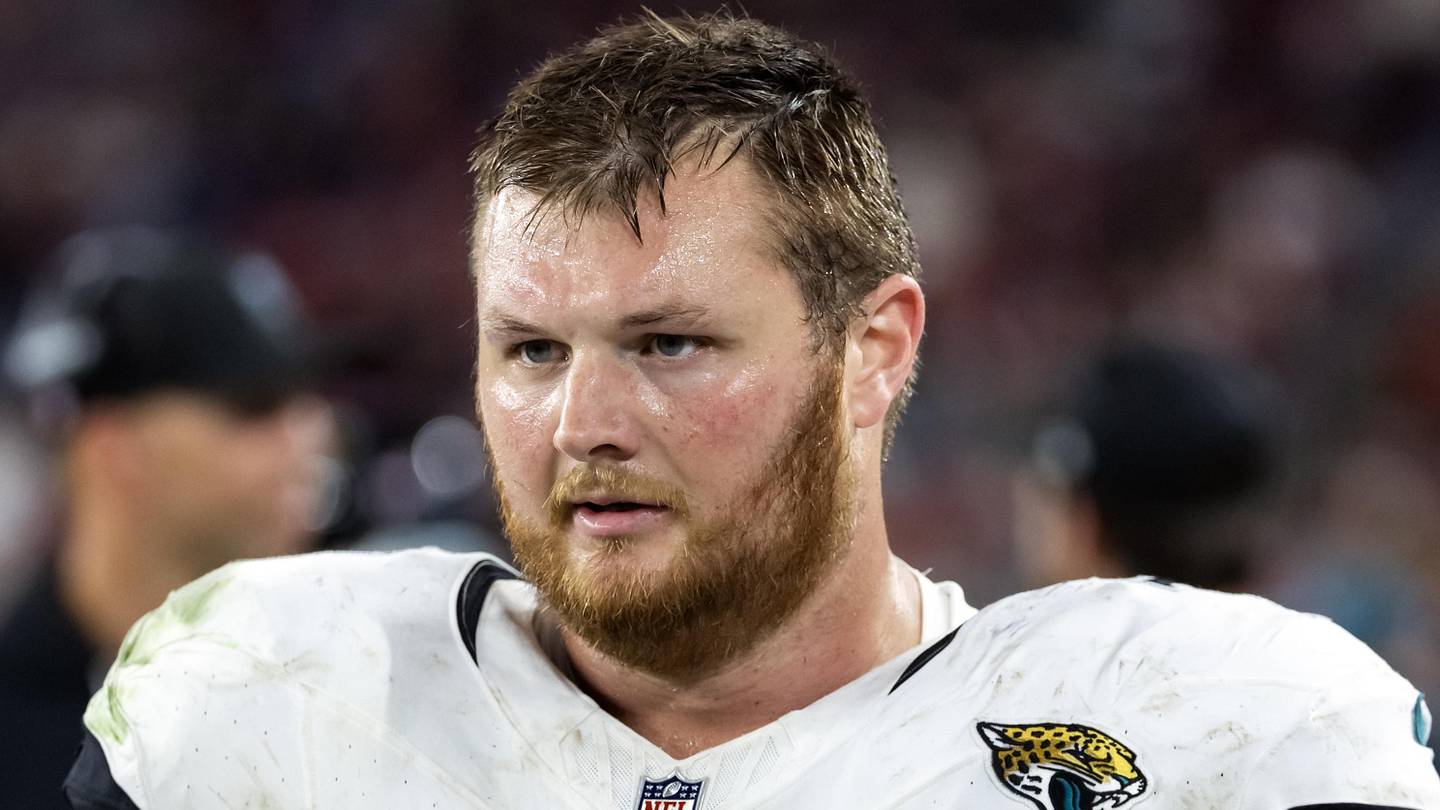 Jaguars HC heaps massive praise on Cole Van Lanen after versatile ...