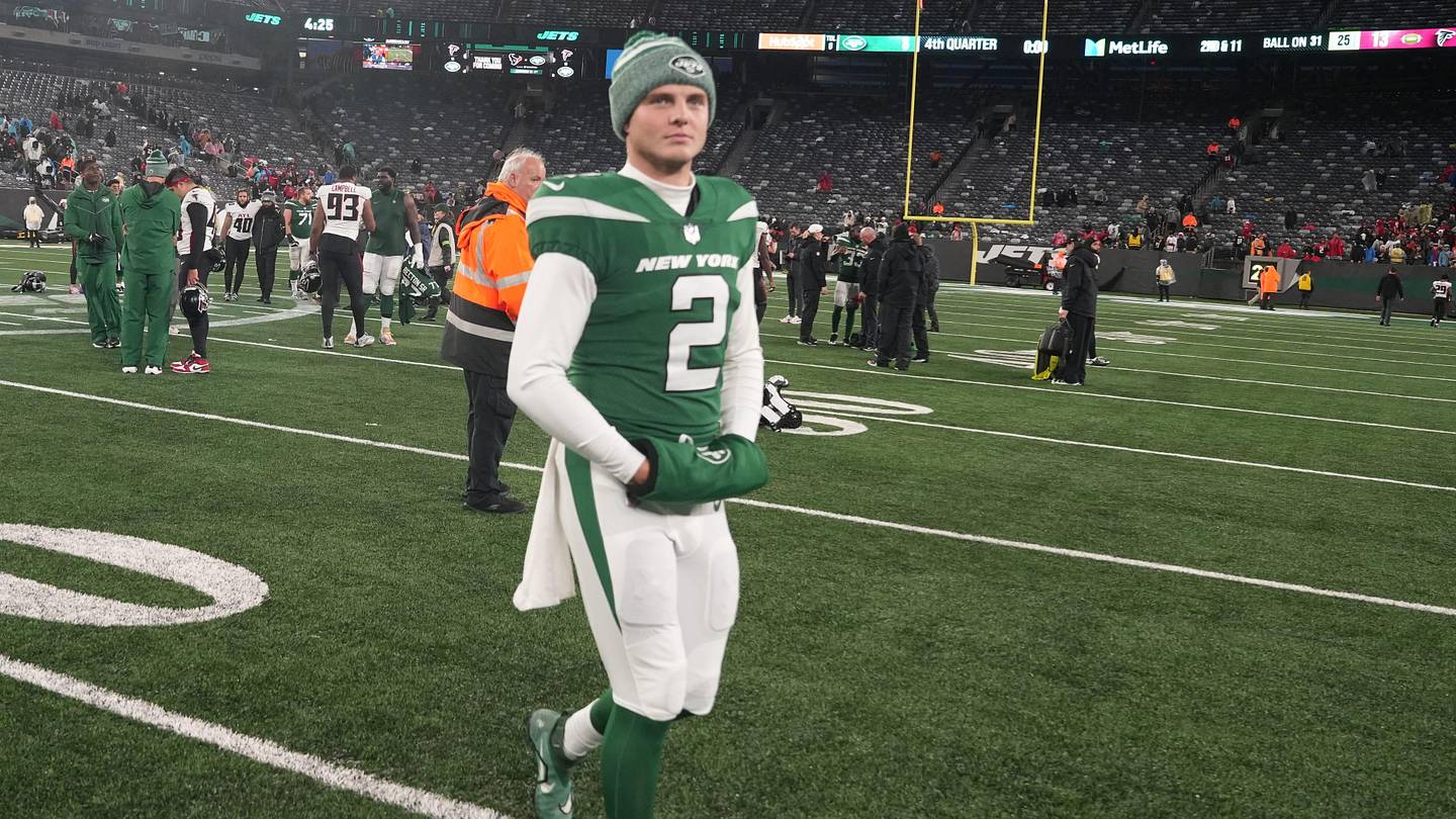 The Jet Press Podcast: Zach Wilson's future, Mekhi Becton departure ...
