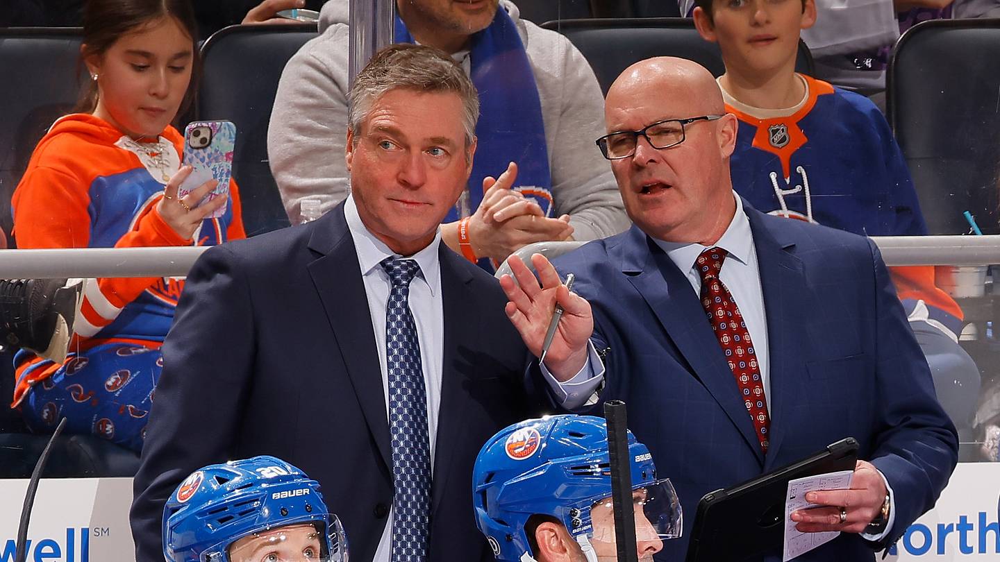 Who is Benoit Desrosiers? Patrick Roy's rumored new NY Islanders assistant