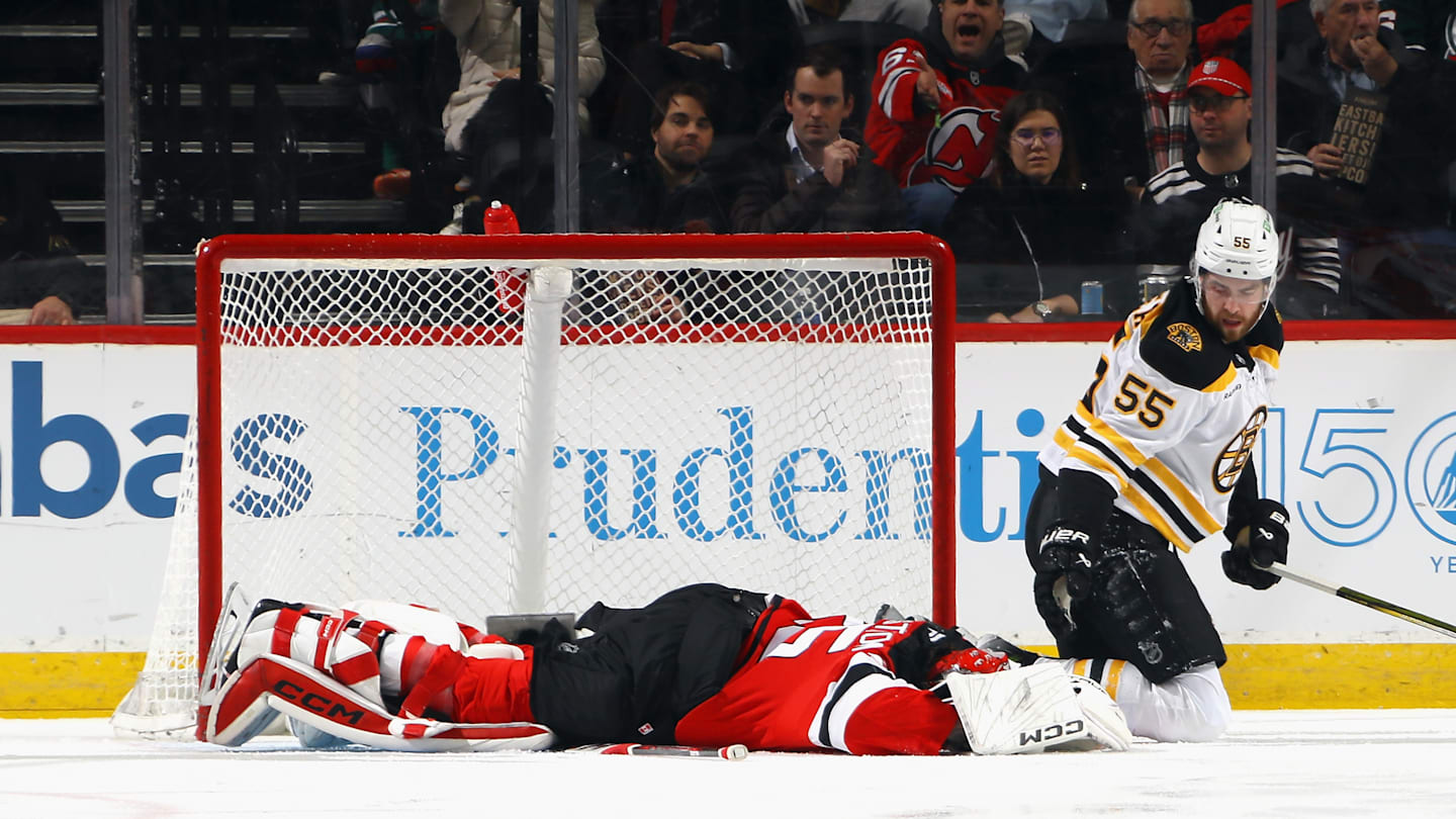 Devils avoid worst-case scenario with Jacob Markstrom injury update