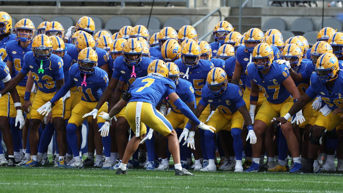 Pitt’s Hot Offense Facing Road Test at Stanford