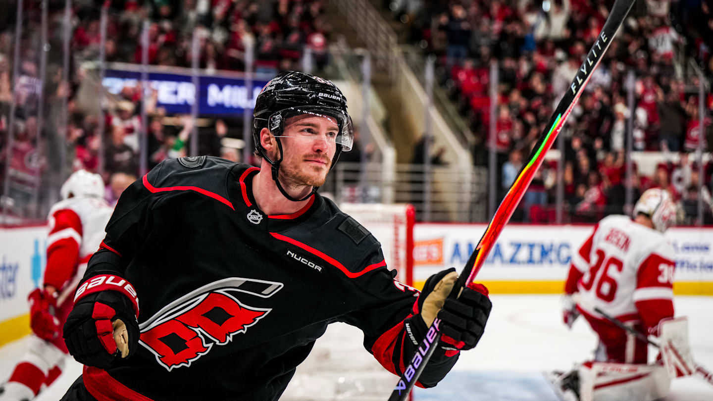 The Hurricanes shake their pre-Christmas funk with a convincing win ...