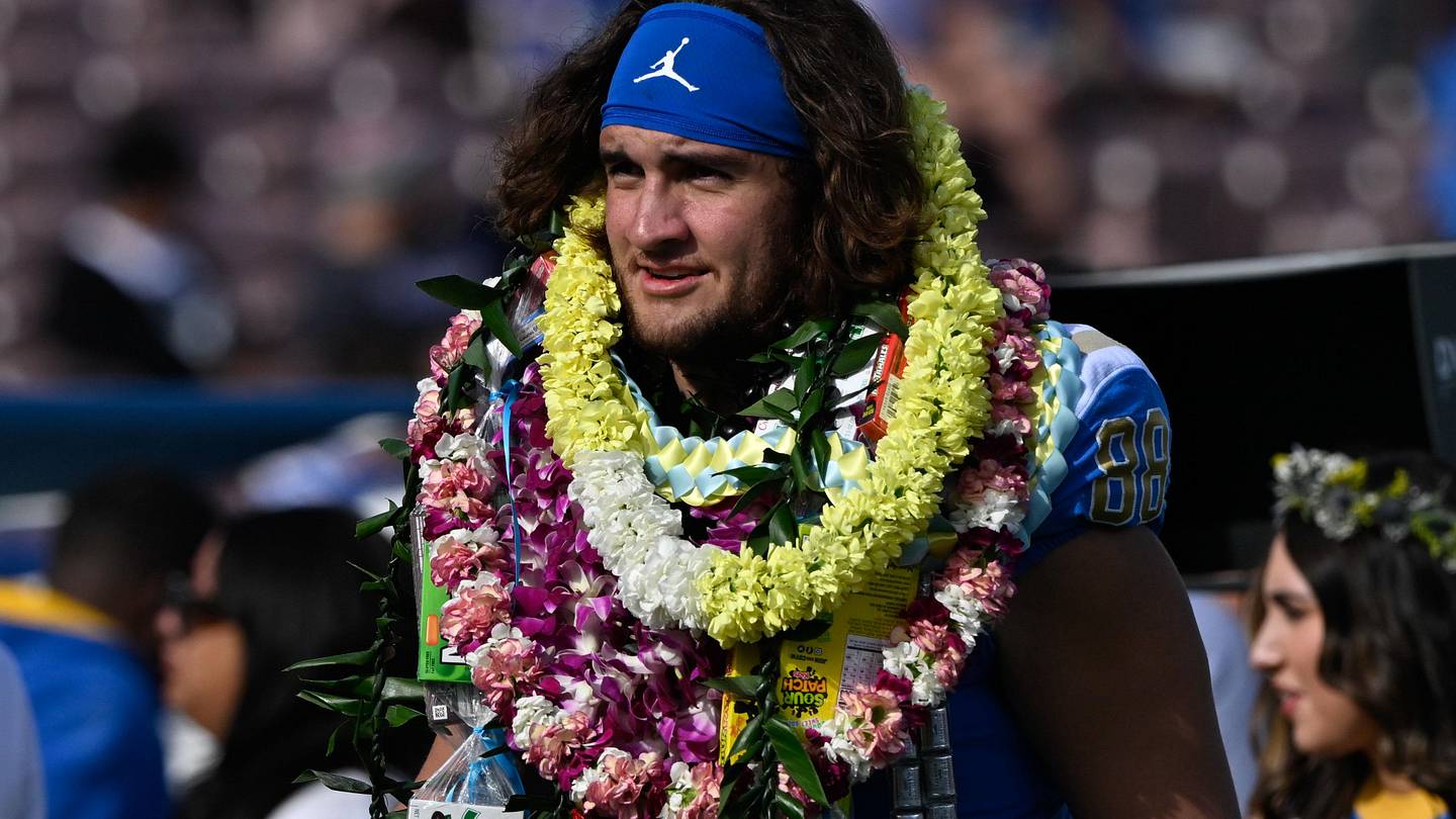 Grading Saints' Selection of UCLA's Moliki Matavao
