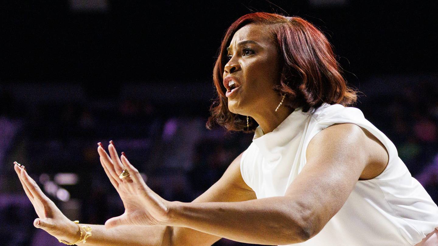 Former Mercury Player Niele Ivey Leads Team To Sweet 16