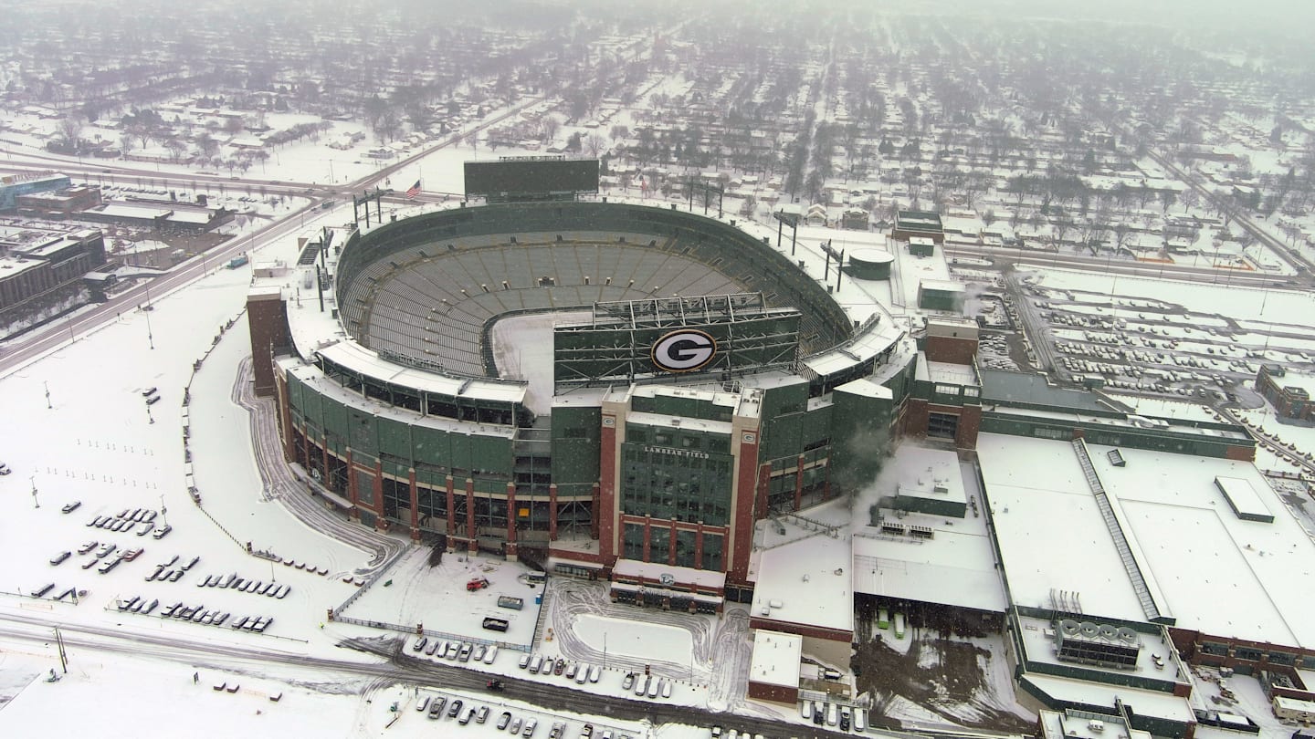 Packers reveal first sneak peek of Lambeau Field's 2025 NFL Draft set up