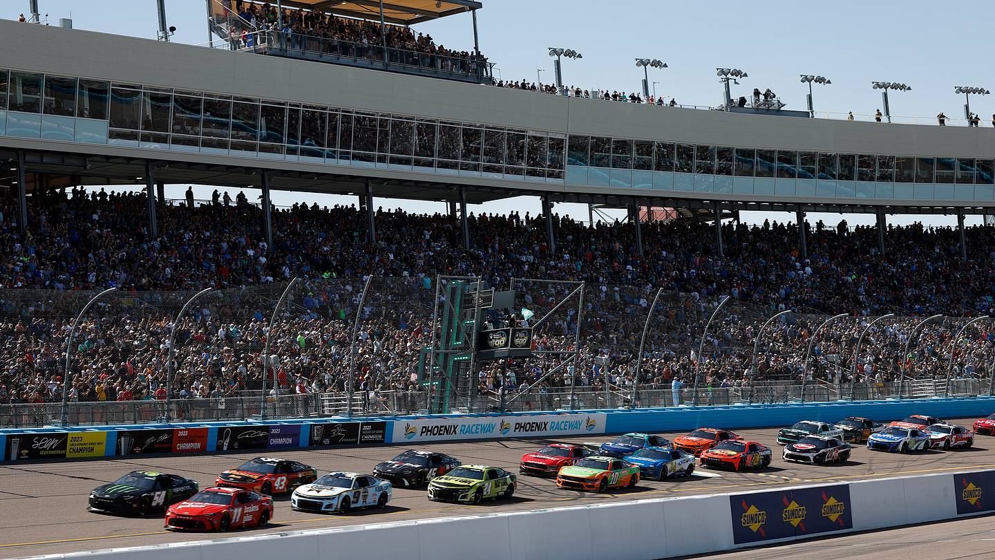 NASCAR Cup Series at Phoenix: Updates and full race results