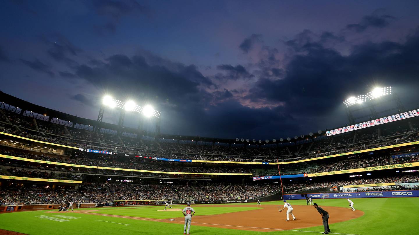 Mets continue hot streak at home as Citi Field attendance soars