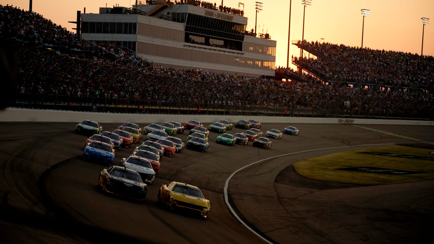 NASCAR Cup Series at Iowa Speedway: Full Iowa Corn 350 results