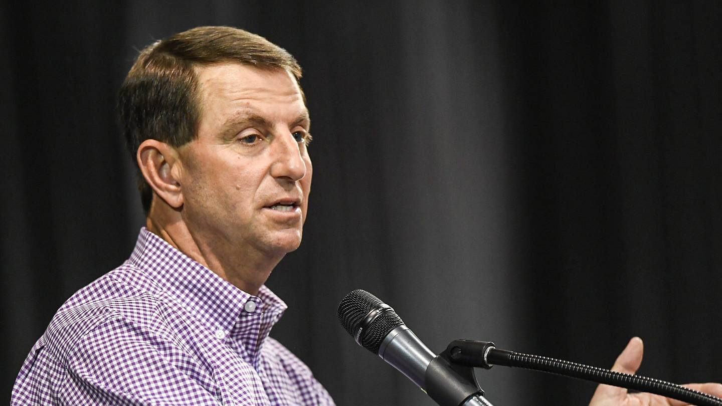 Dabo Swinney Shares His Thoughts on Clemson Basketball's NCAA ...