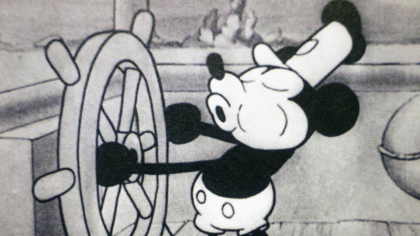 Art the Clown actor transforms into a furry menace for new Mickey Mouse ...