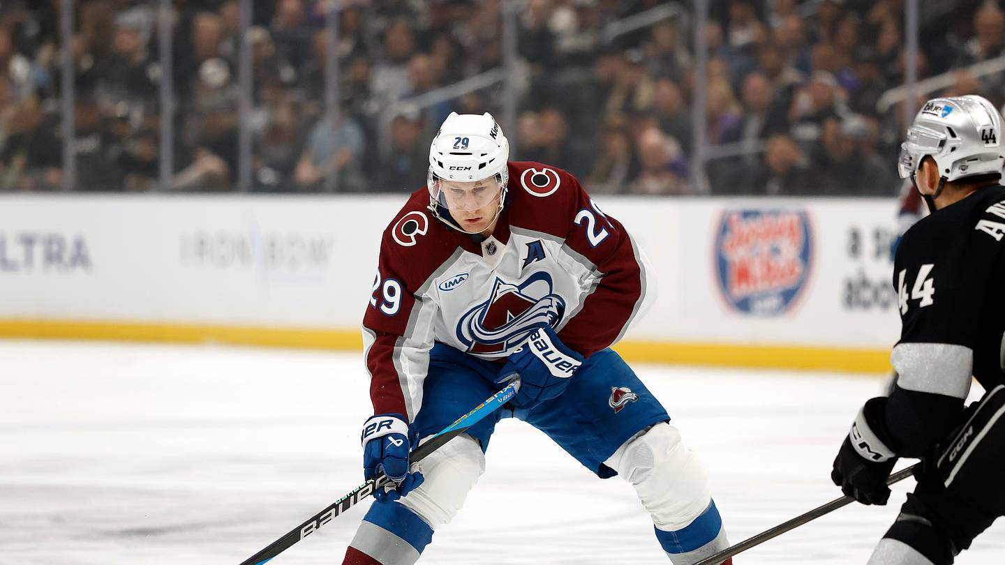 Nathan MacKinnon passes elite company in Avalanche’s 2025-26 debut