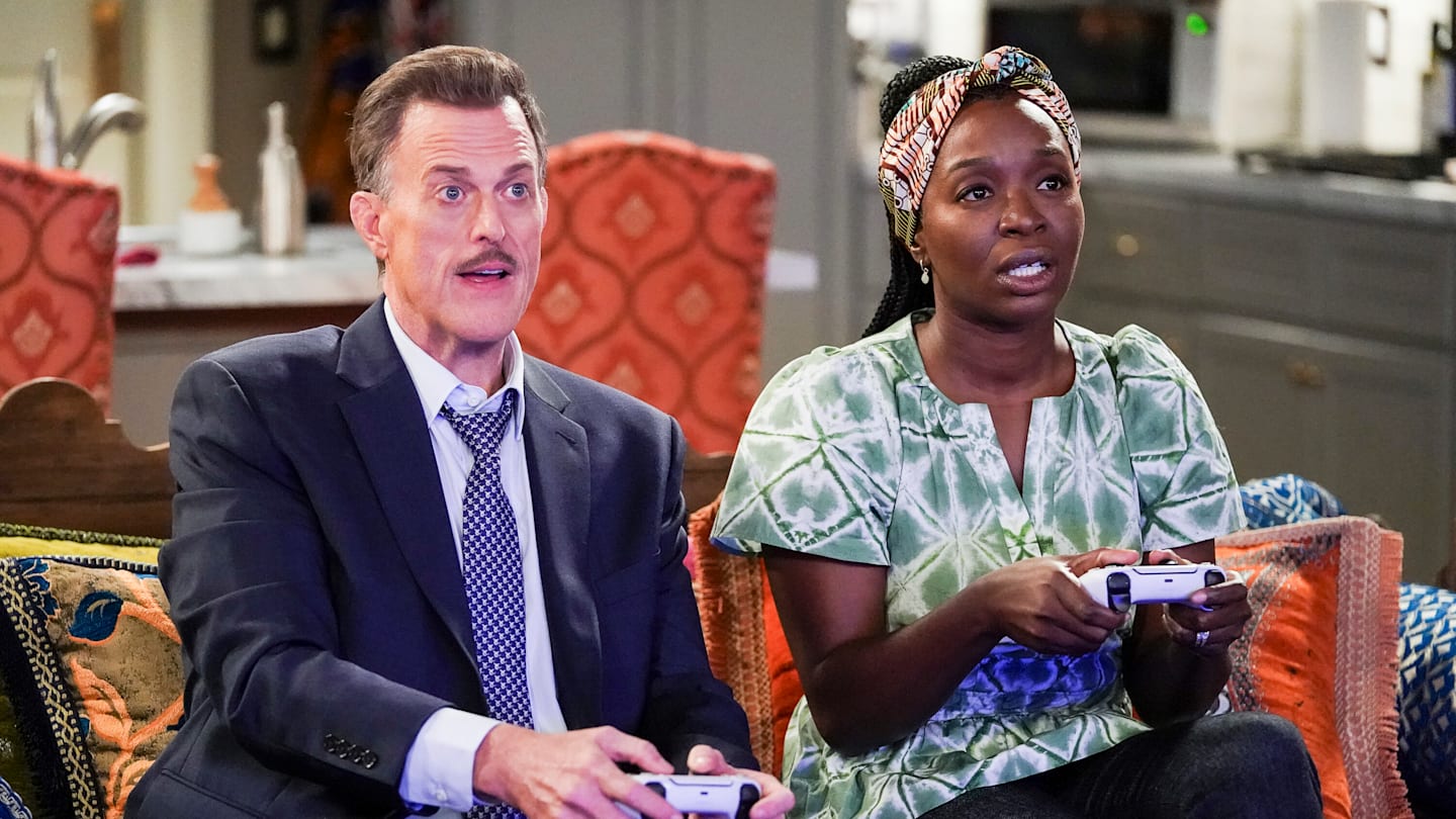 What's on TV tonight, Nov. 15, 2024? (ABC, CBS, NBC, FOX, The CW)